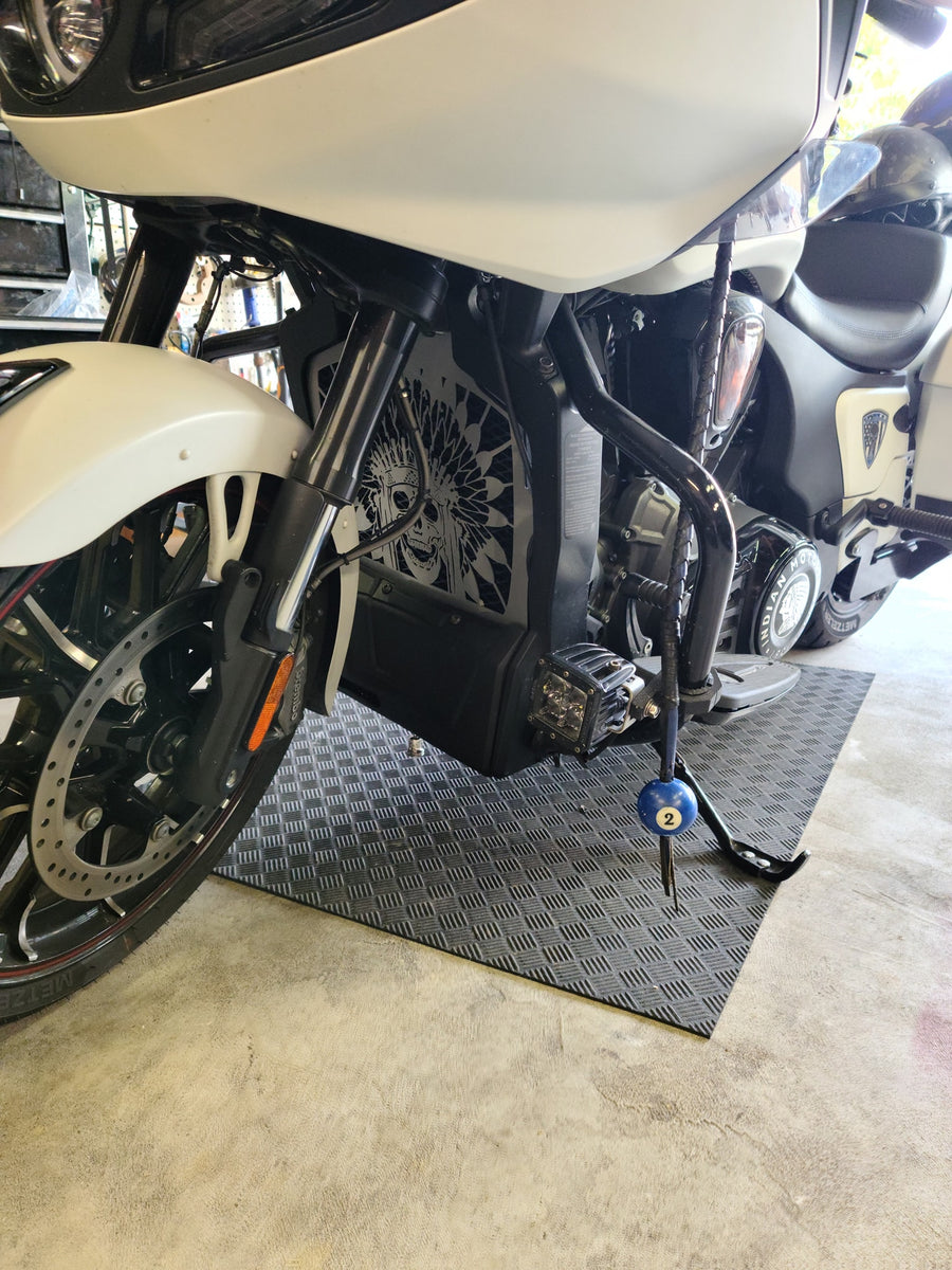 Skull Warbonnet Silvidillo Radiator Cover with Black Screen for Indian ...